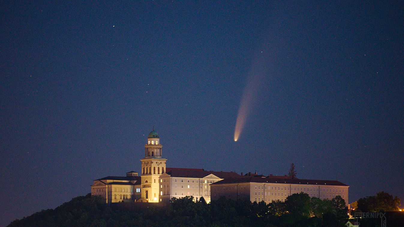 NEOWISE – Több mint két évtizede nem figyelhettünk meg ilyen fényes égi ...