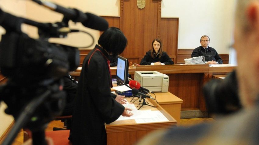 KISALFOLD - Jogerős ítélet - Kuruzslás mindaz, amit dr. Dávid Tamás a ...