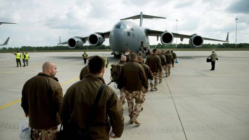 KISALFOLD - C-17 Pápán