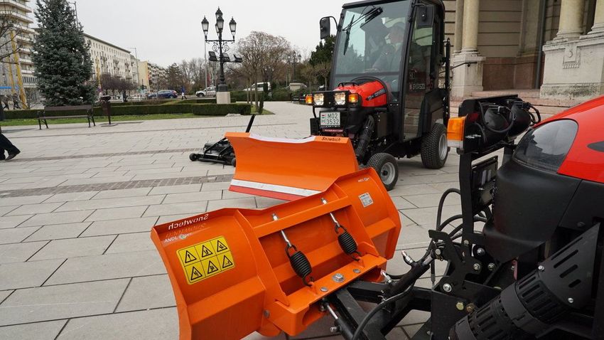 KISALFOLD - 200 millió forint értékben bővítik a Győr-Szol gépparkját ...