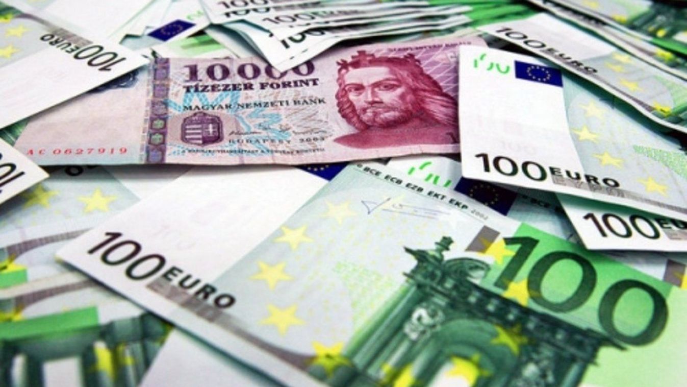 Már 330 felett az euró