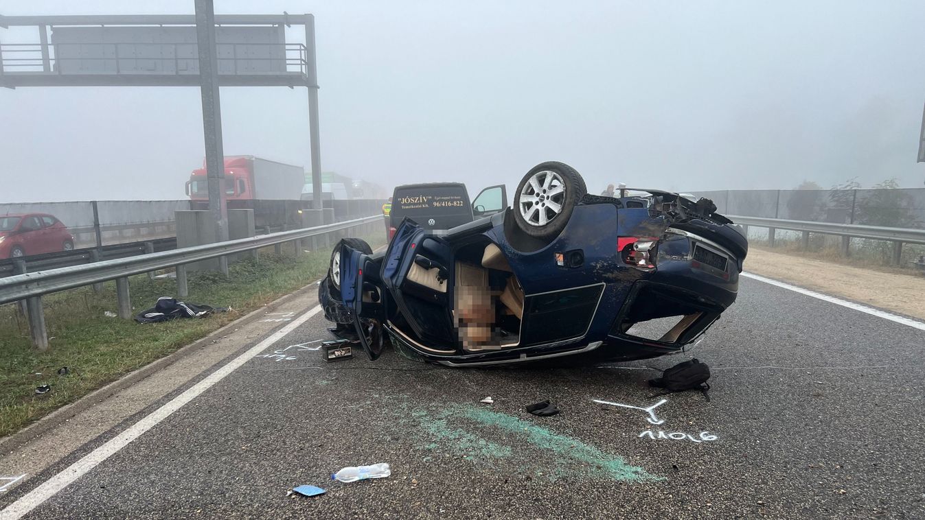 Felborult egy autó az M85-ösön, Ikrénynél - Egy ember meghalt, hárman ...