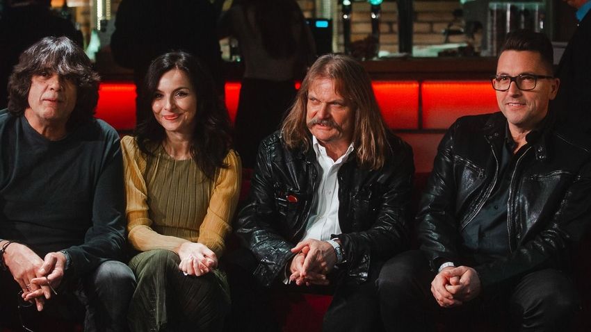 KISALFOLD - Első helyen nyitott a Mandoki Soulmates új, Magyar képek ...