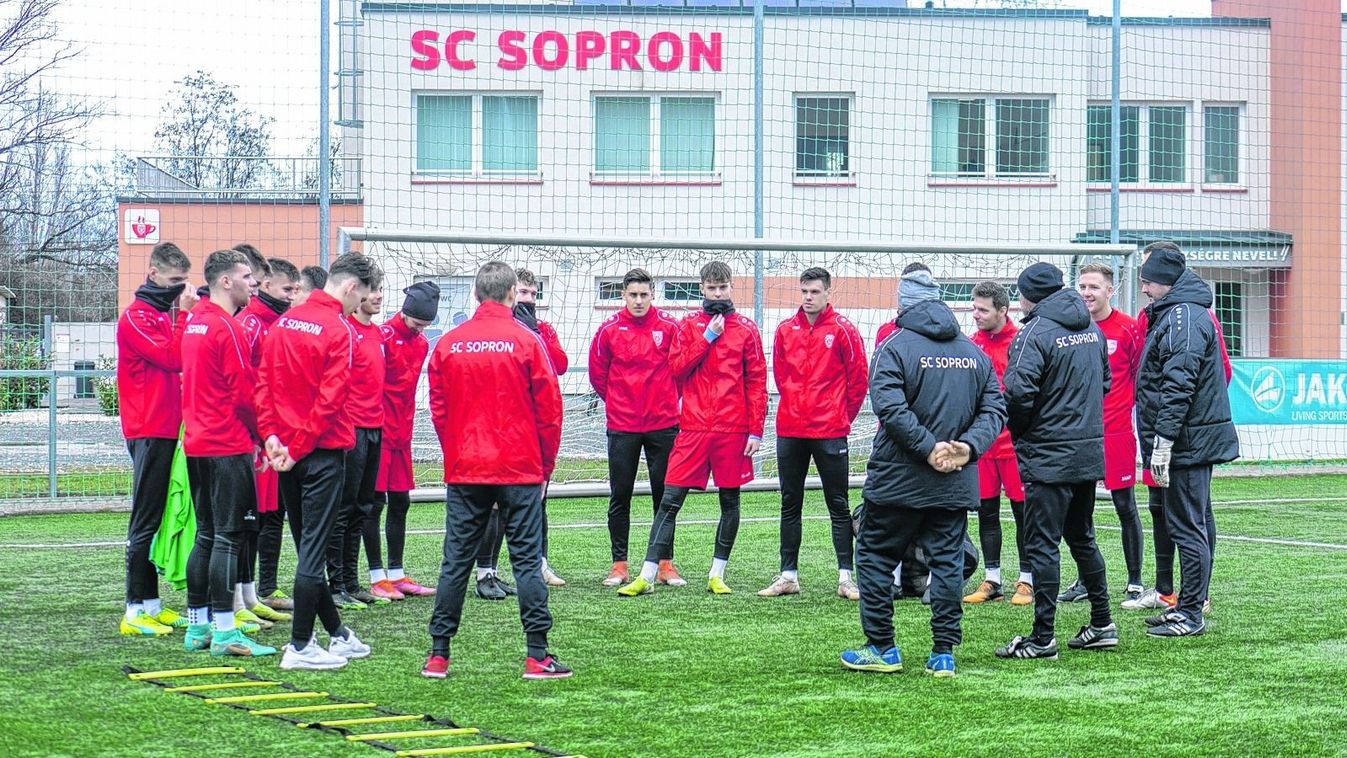 Menetrend szerint készül az SC Sopron