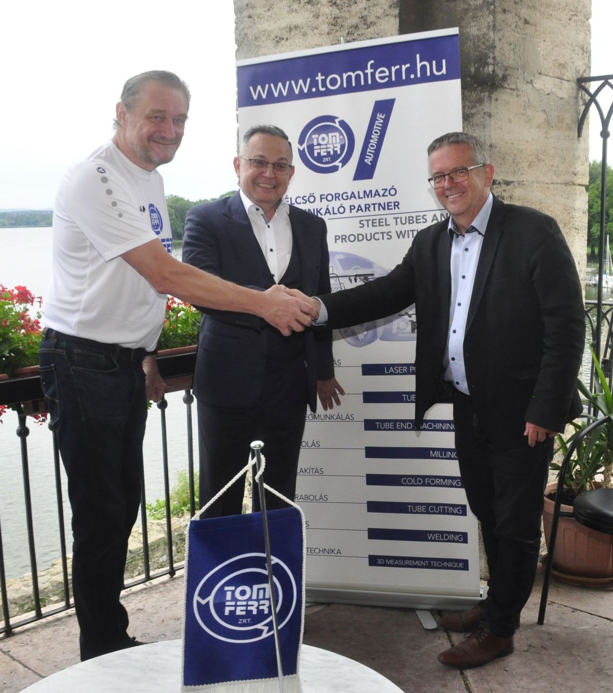 Új névadó szponzor a tatai vívóknál