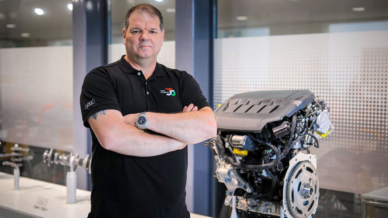 Világjáró négykarikás motoros, Gáti Csaba - Az Audi Hungaria mellett ...
