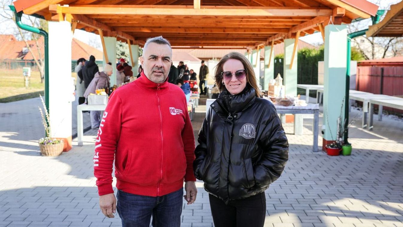 Piactér Abda közepén - fotók