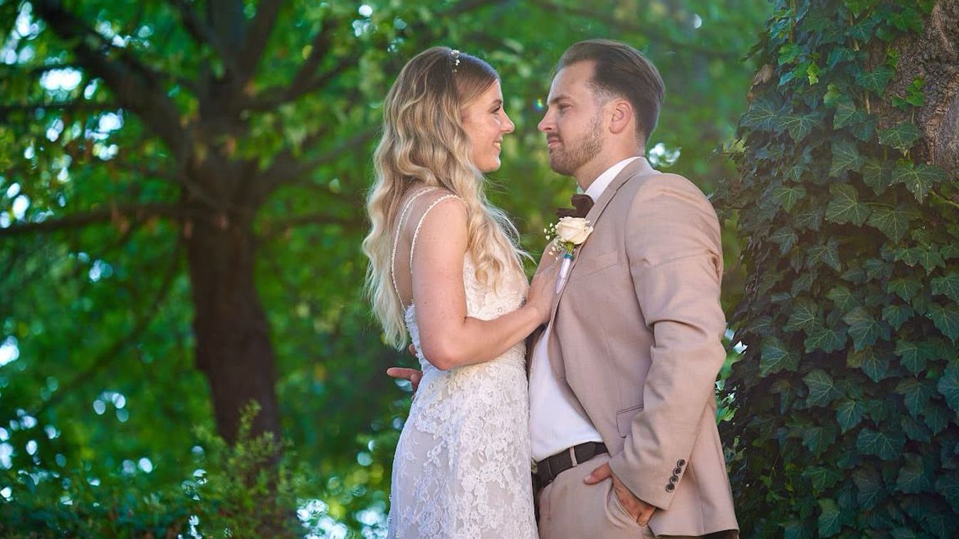 Udvari Laura megházasodott