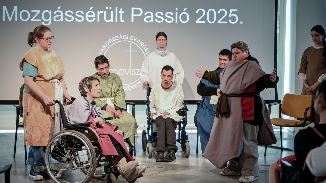 Passió: Jézus szenvedéstörténete a mozgássérültek nyelvén – fotók, videó