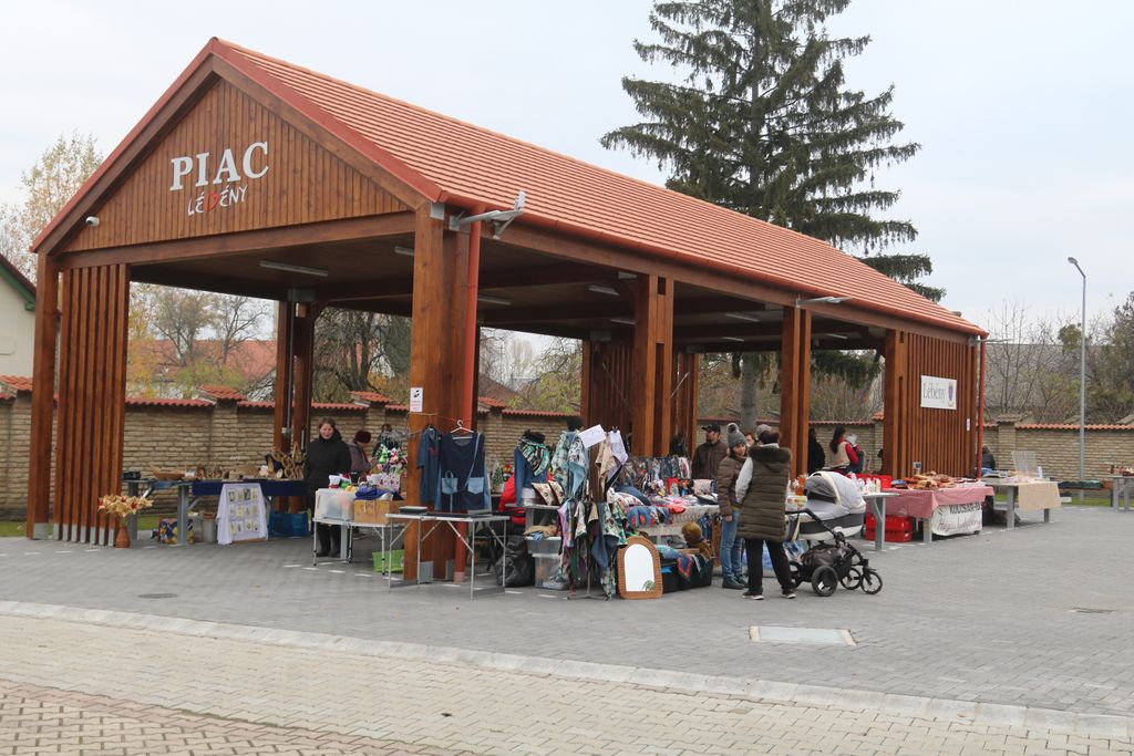 Lébényi piac: a hét hat napján várják a vásárlókat - fotók