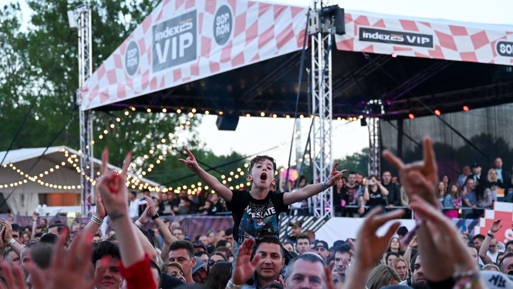 Azahriah-val támad jövőre a SopronFest