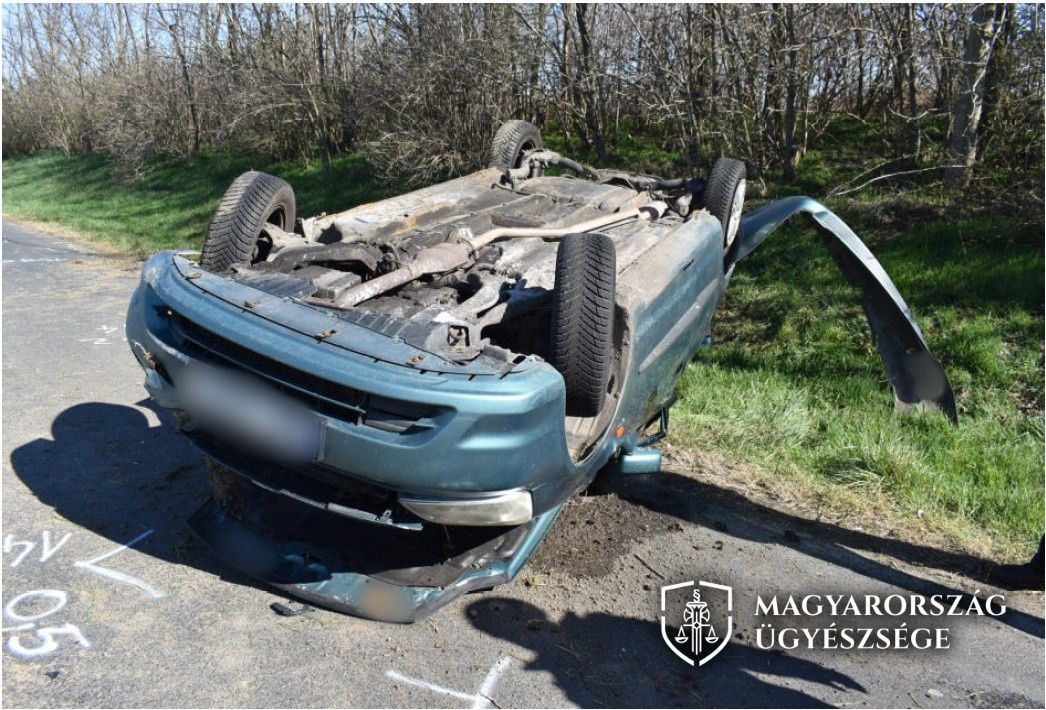 Külföldi férfi okozott balesetet az M85-ön