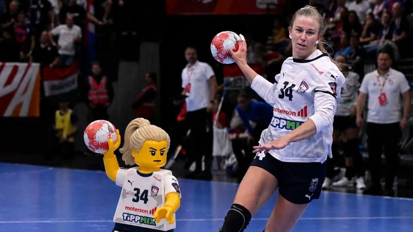 A Mosonmagyaróvári KC kézilabdázóit műanyagba öntötték